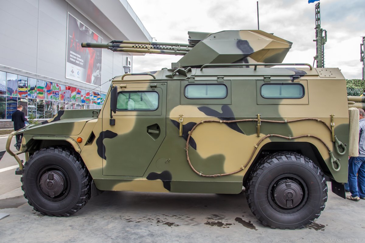 Gaz Tiger M - 233115 1:35 - [M]Warsztat - Modelarstwo plastikowe - Modelwork